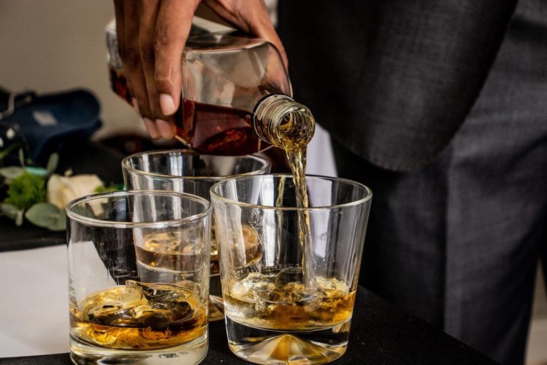 Why Do Your Joints Hurt After Drinking - Can Bad Habits Make Arthritis ...
